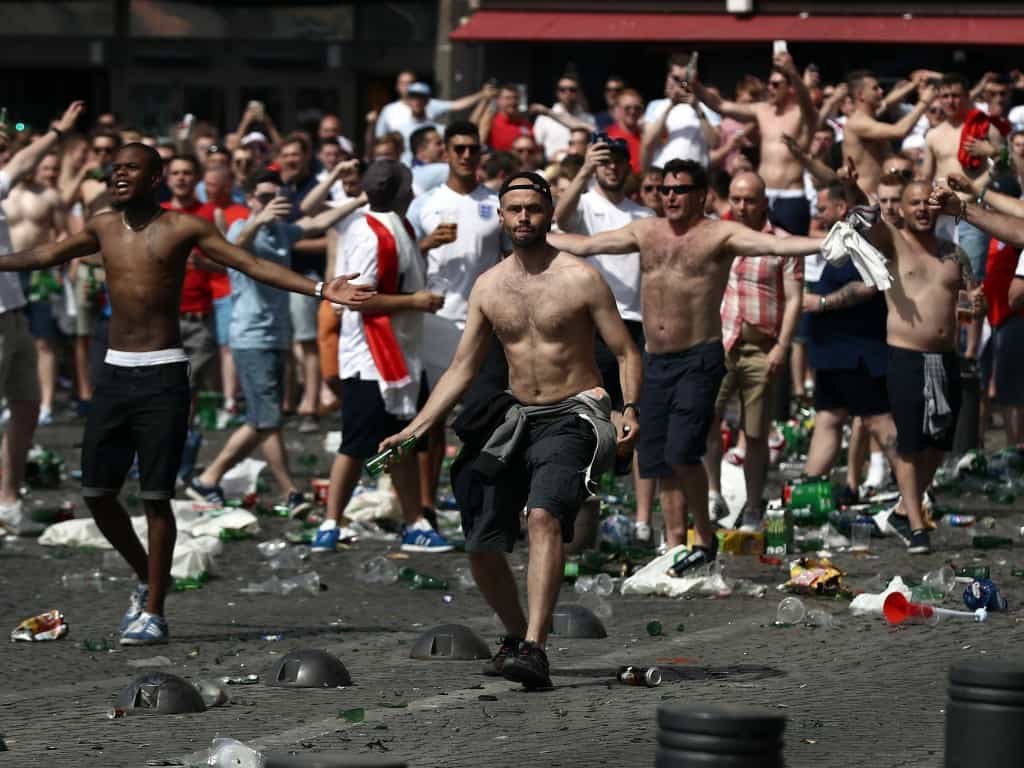 Alcohol and football crowd behaviour